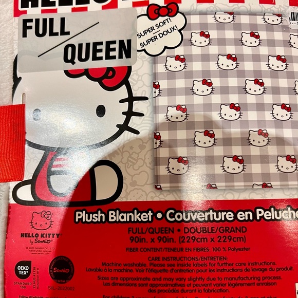 Hello Kitty | Bedding | New Rare Hello Kitty Plaid Grey Red Bow Detail ...